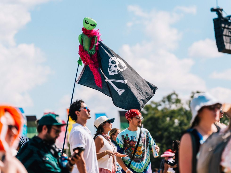 20 funny and clever fan flags flying at ACL Fest 2024 - CultureMap Austin